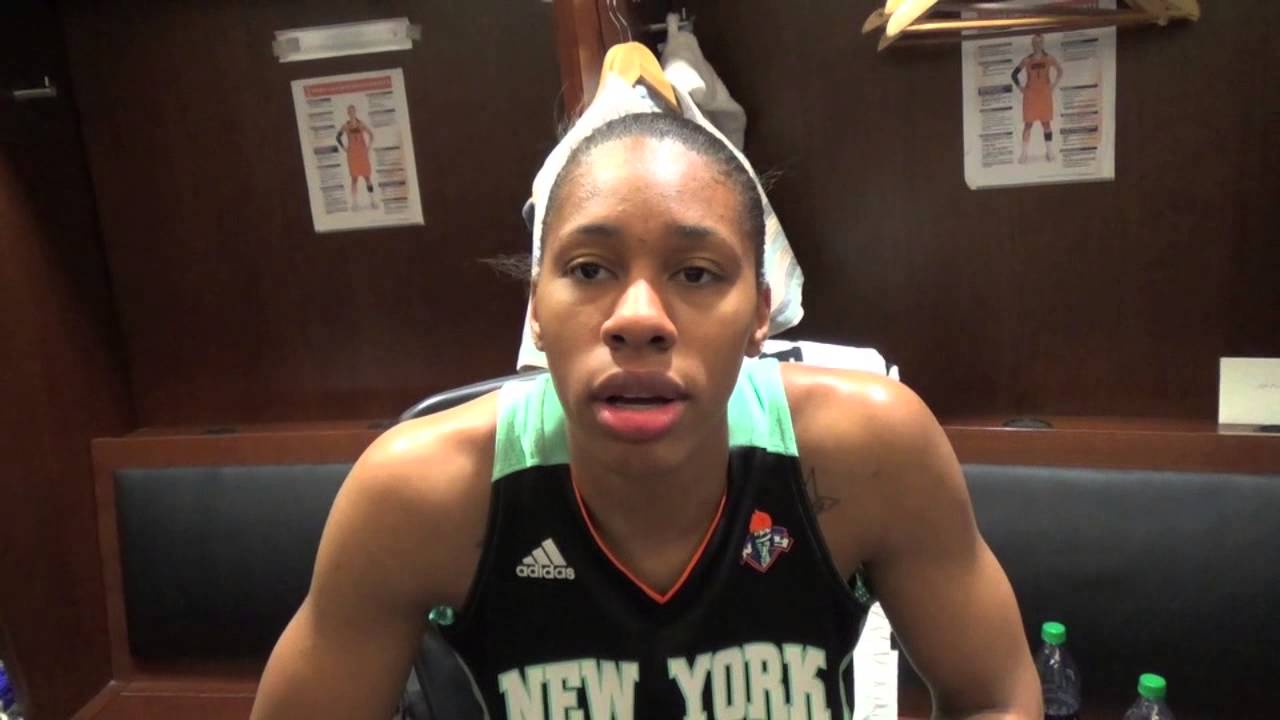 Alex Montgomery #21 ~New York Liberty 5/17/14 - YouTube