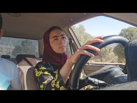 Parvaneh is trying to learn to drive, and Yousef continues to work for her family.