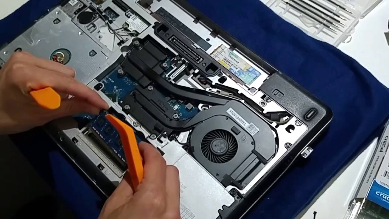 Dell Latitude E6540 Memory Upgrade, Bottom Cover Removal - YouTube