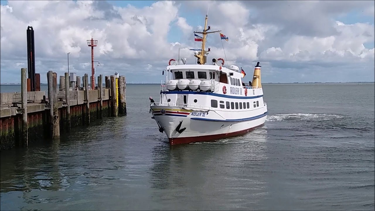MS Adler IV legt in Wyk an (27.08.2017) - YouTube
