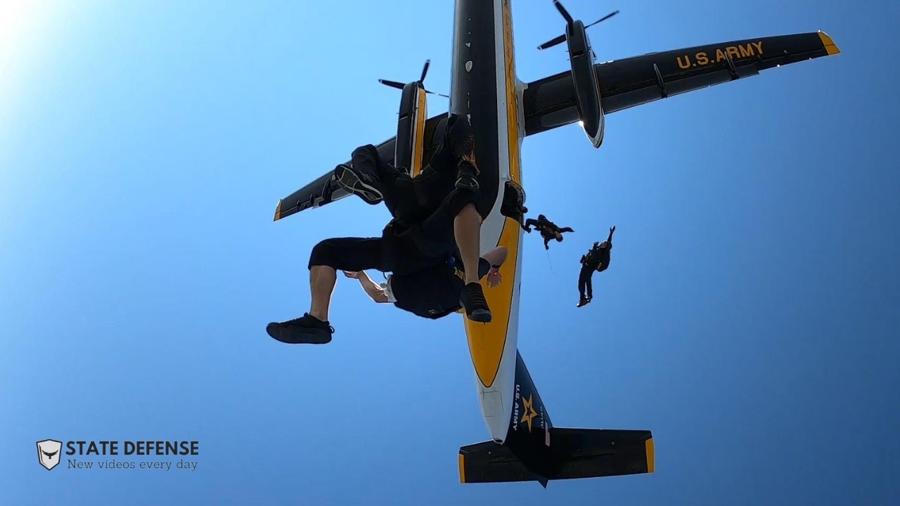 US Army's Most Daring Jump Ever Caught on Camera - YouTube