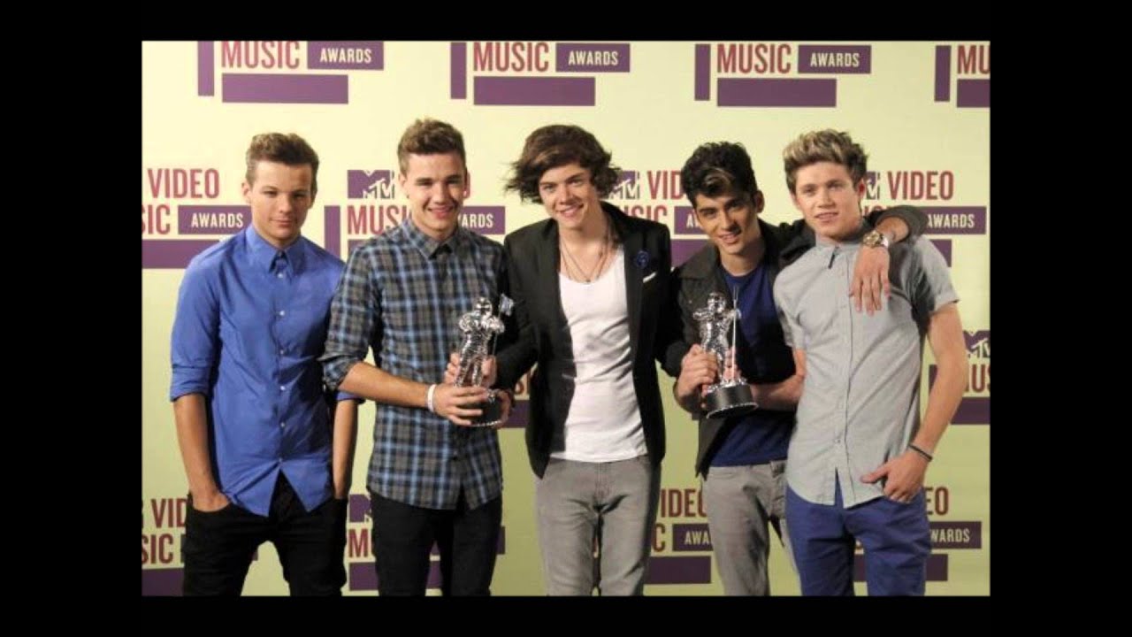 One Direction Irresistible (Lyrics + Pictures + Download Link) - YouTube