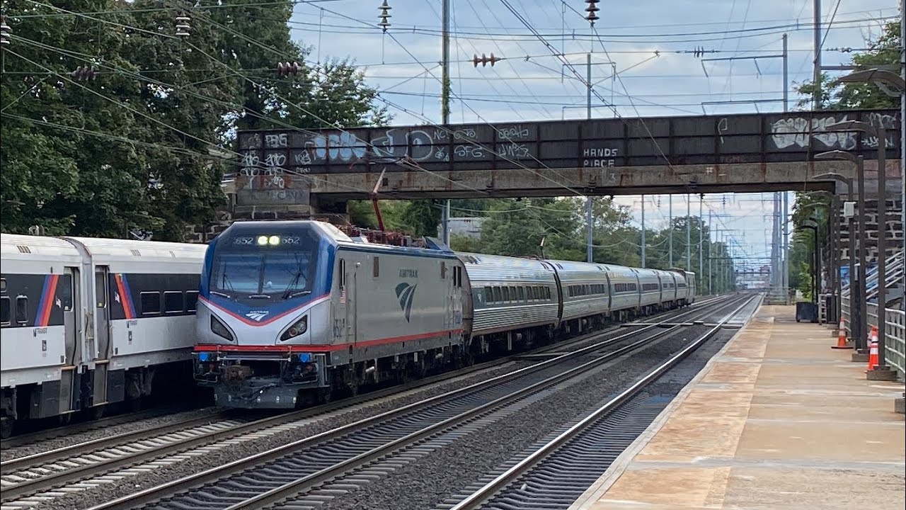 Amtrak 42 At North Elizabeth NJ - YouTube