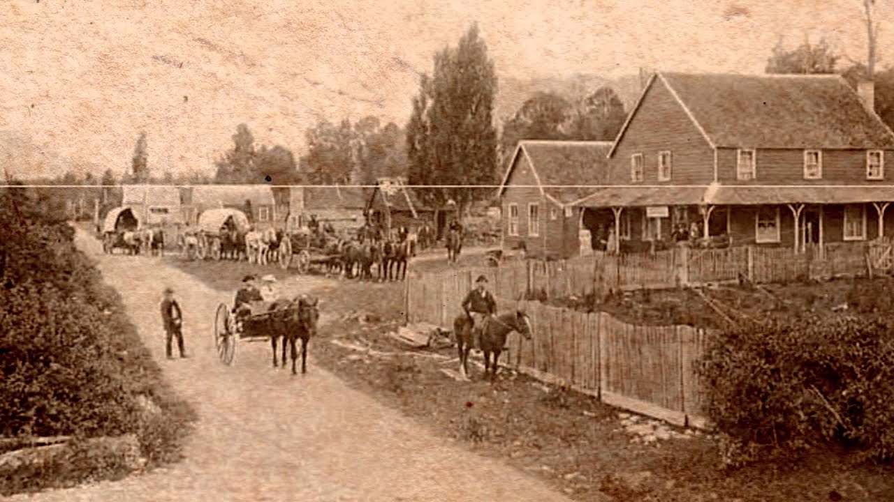 Captain Moonlight alternate version live w band with photos - YouTube