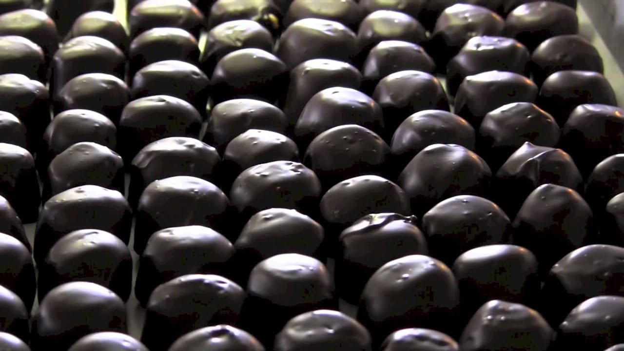 Billy's Candies Chocolate Madness - YouTube