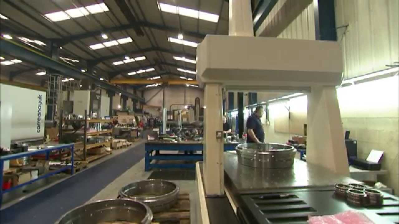 VMAX large CNC lathe at XL Superturn - YouTube