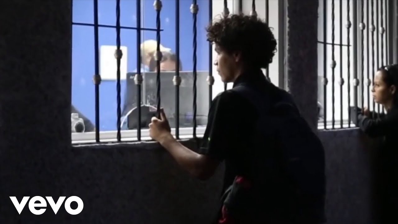 Pusho - Auxilio (Video Oficial) - YouTube