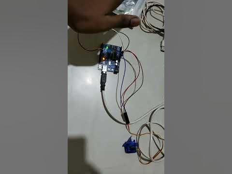 arduino with ultrasonic sensor and servo motor - YouTube