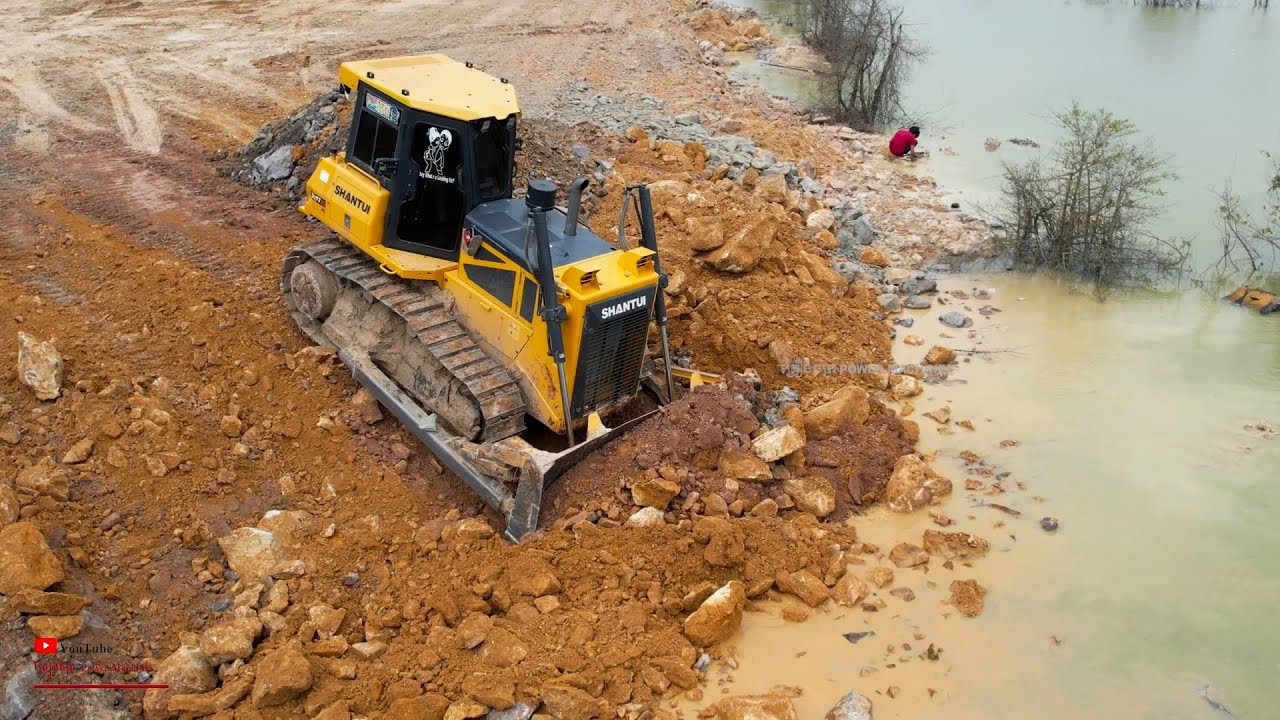 Wonderful Landfilling Up with Power Heavy Dozer SKILL Work and Dump ...