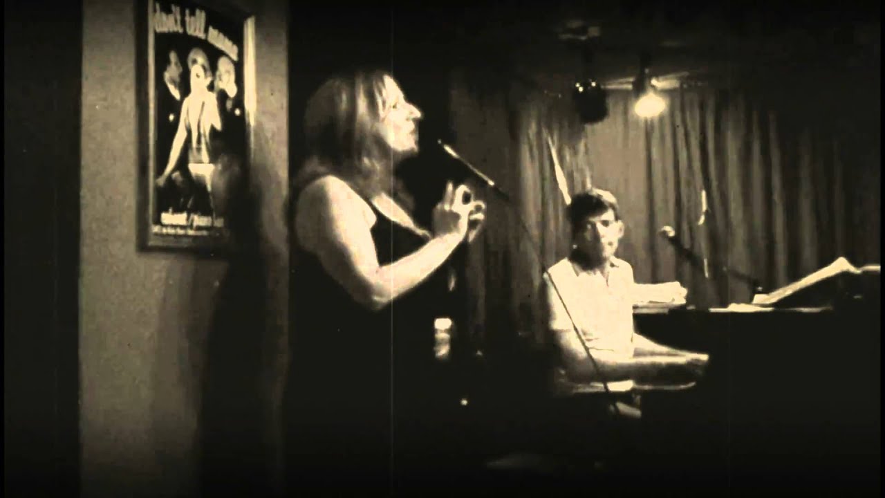 Jennifer Pace in piano bar "Don't Tell Mama" in NYC - YouTube