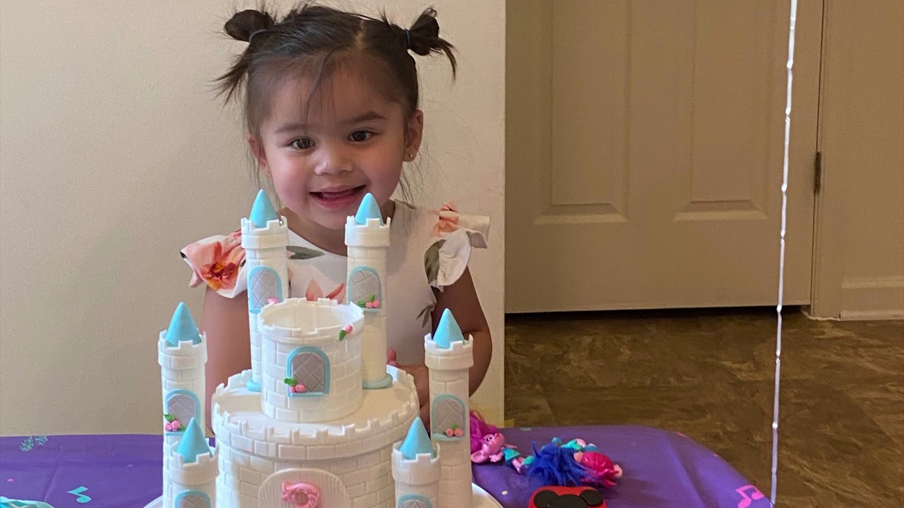 Harpers 3rd Bday - YouTube