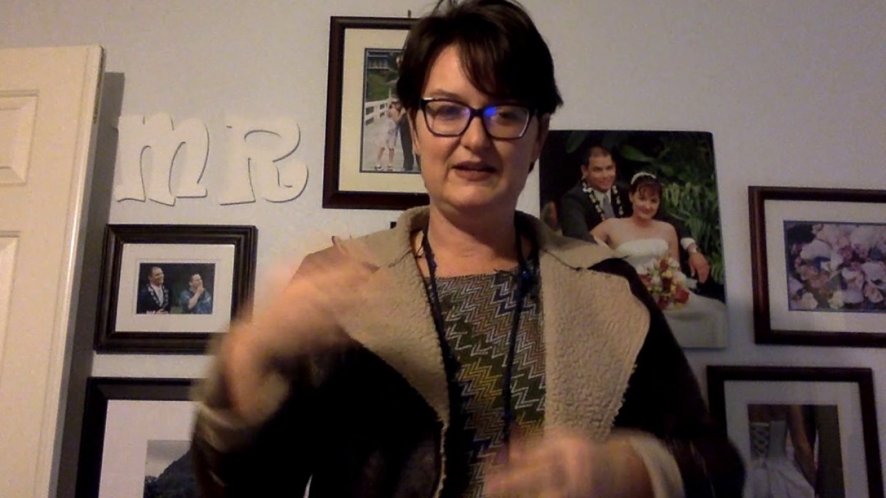 Luke 2:10 Sign Language - YouTube