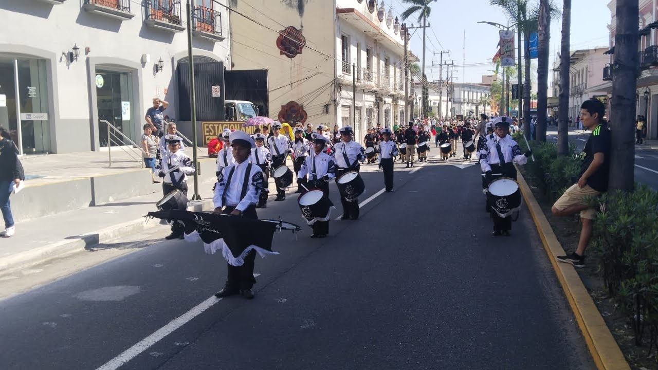 Inicio del desfile de Banda Fest 🥁🎺🇲🇽 - YouTube