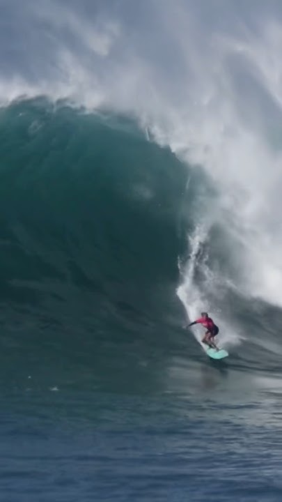 Paige Alms, The Unofficial Women’s Champ of The Eddie Aikau 2023 - YouTube