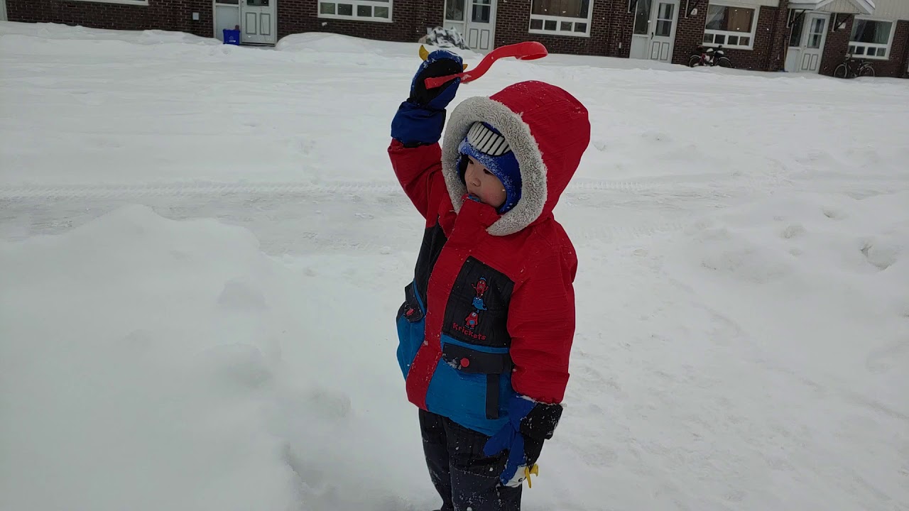 VID 20200127 113720 Collin playing snow - YouTube