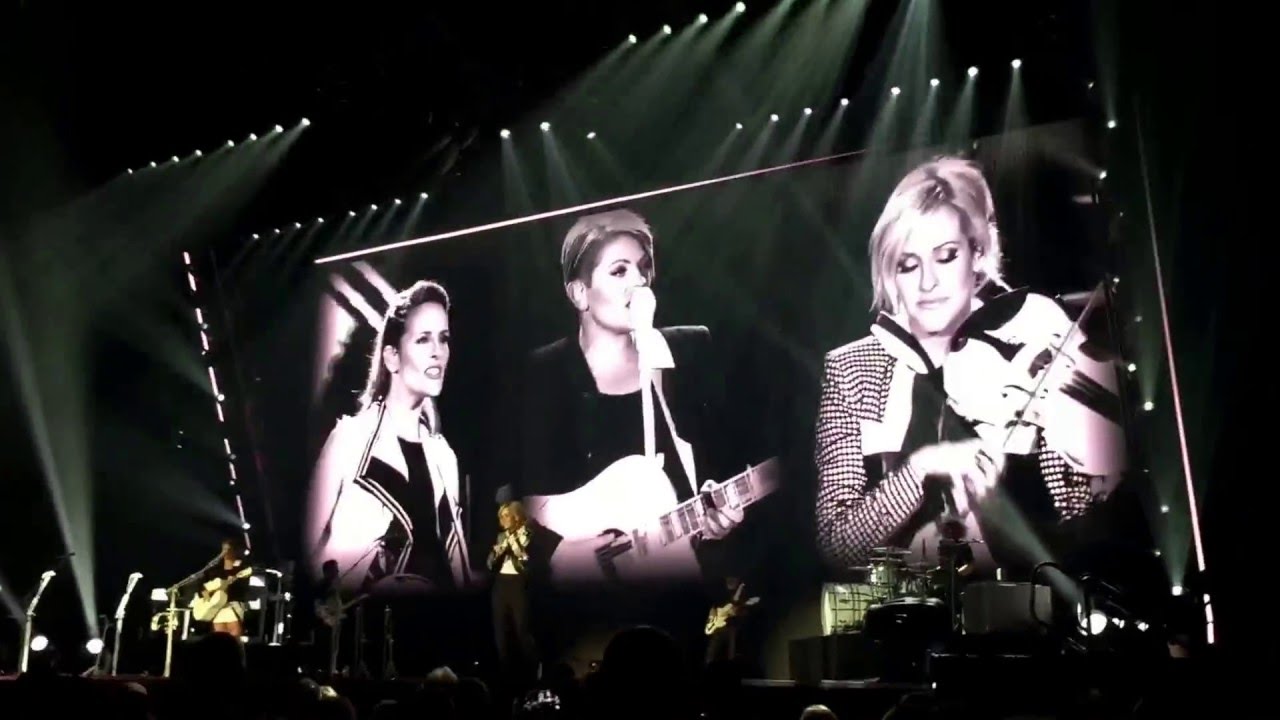 Dixie Chicks - Long Time Gone - MMXVI Tour, Manchester Arena 30/04/2016 ...