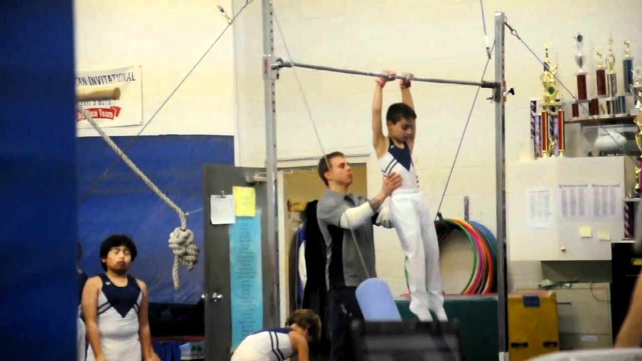 my first kip accomplished in a meet :) - YouTube