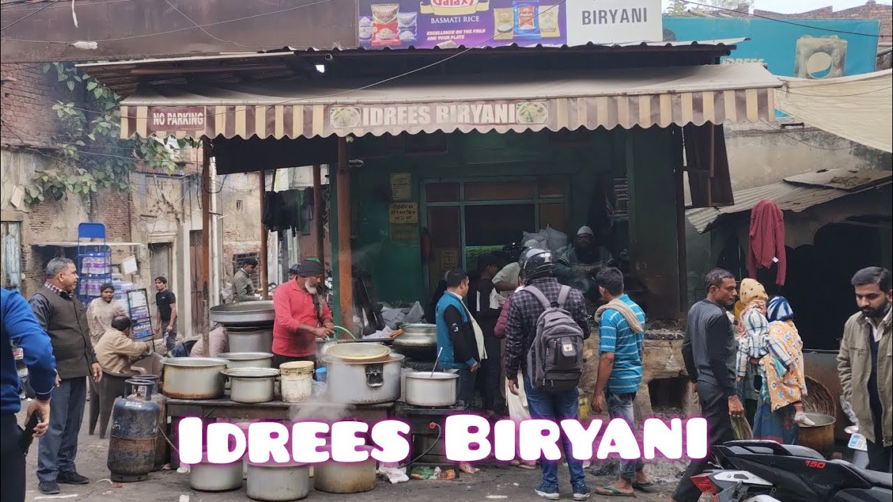 Lucknow Famous Food || Lucknow Biryani || Idrees Briyani || Makhan ...