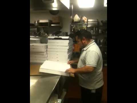 HOW TO FOLD A PIZZA BOX FROM SCRATCH - YouTube