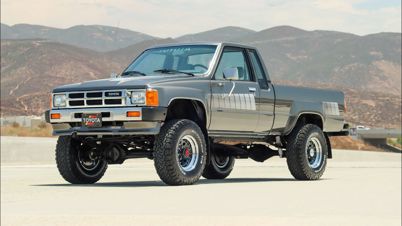 1985 Toyota Pickup SR5 4WD Power Window Test - YouTube