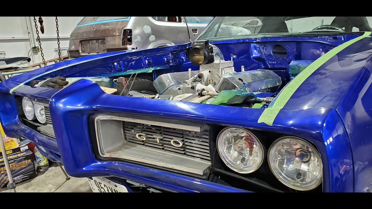 572 BIG BLOCK CHEVY INSTALL - YouTube