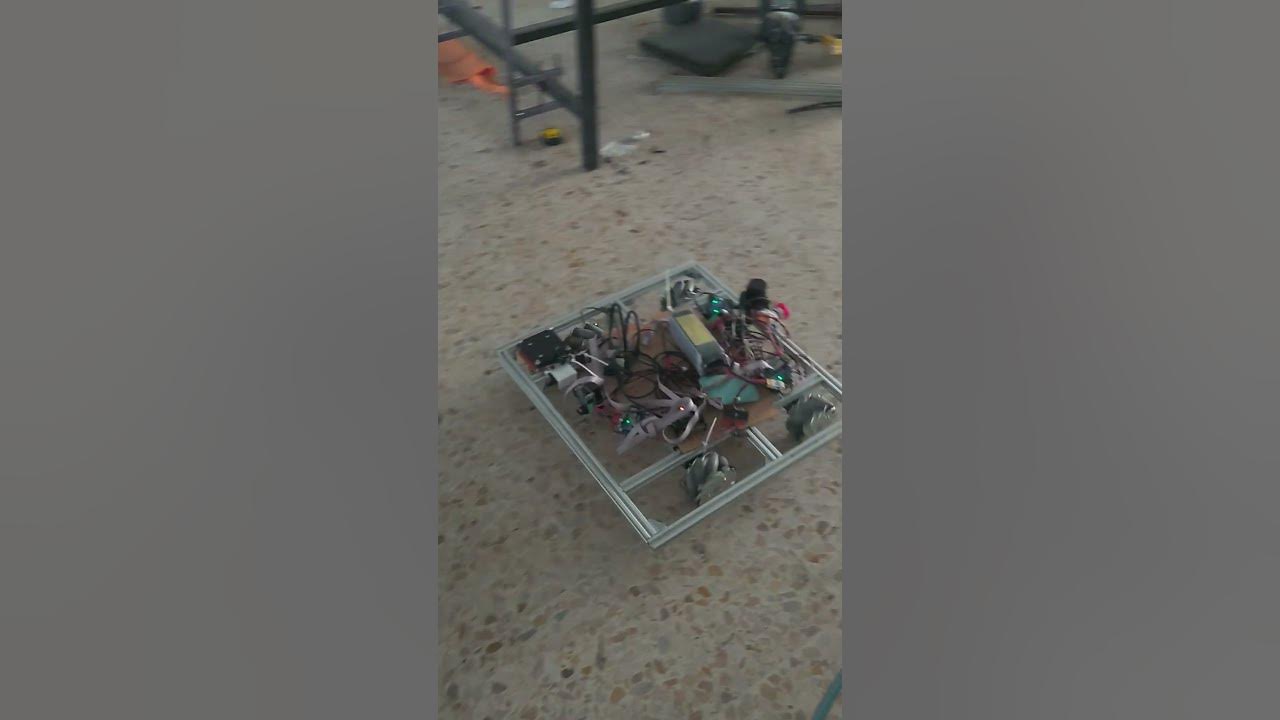 Experimenting with path tracking algorithm for #mecanum #robot on #ros2 - YouTube