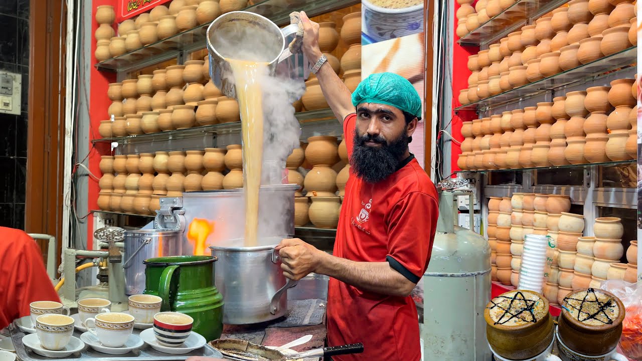 AMAZING CHAI MAKING SKILLS | CHAI RECIPE | QUETTA HOTLE CHAYE | HOW TO ...