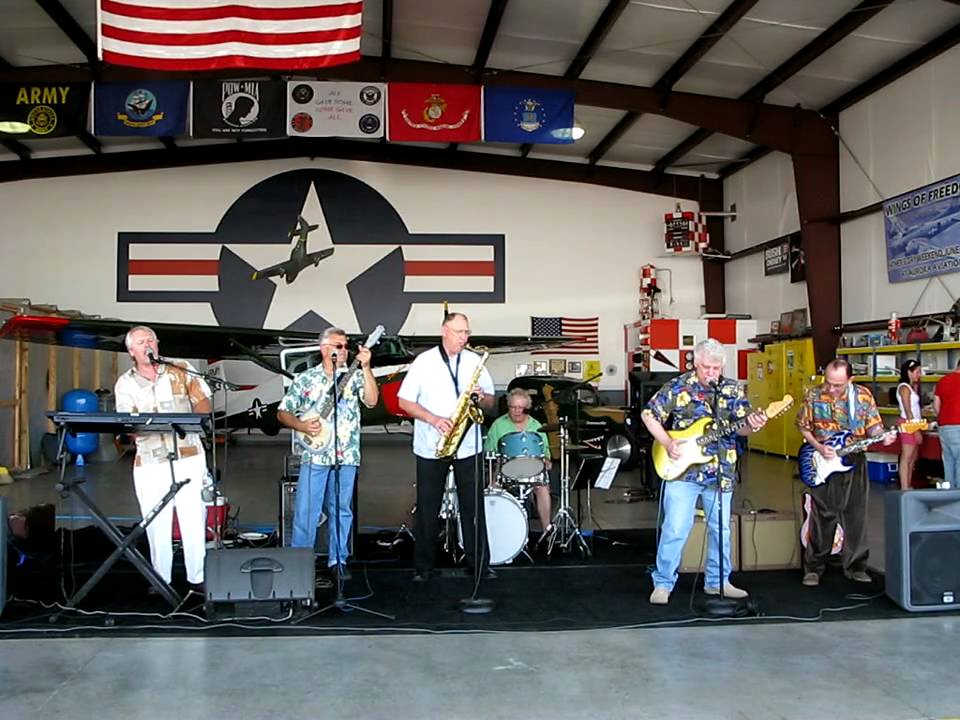 RUNAMUCKA #12, OUR PARTY AT THE HANGER WITH THE JIM MESI BAND - YouTube
