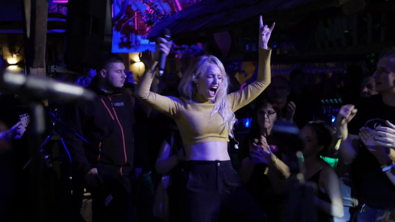 Die Julia Buchner Show 2019 - YouTube