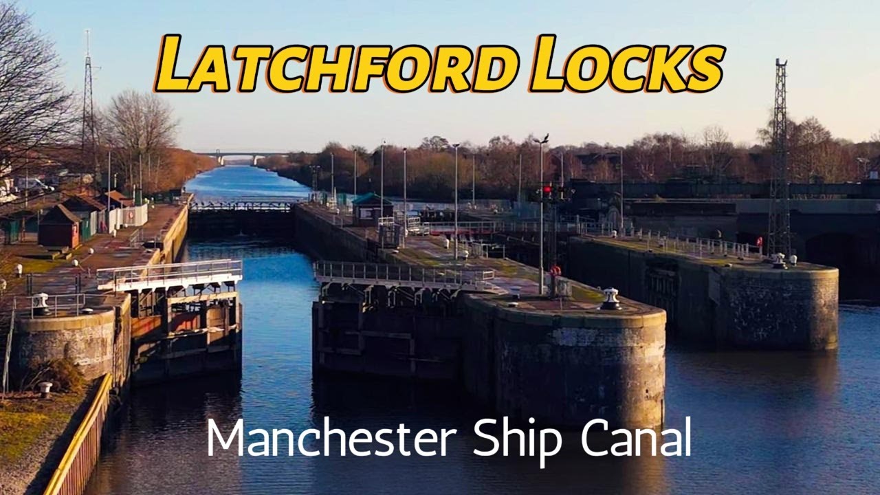 The Manchester Ship Canal's Immense Locks at Latchford, Warrington ...