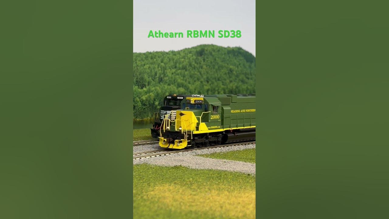 Athearn RBMN SD38! #modeltrains - YouTube