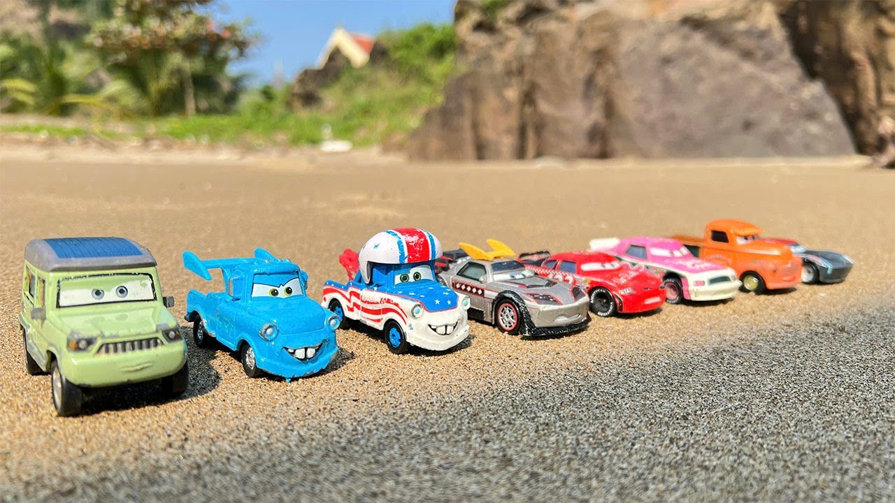 Looking For Lightning McQueen, Tow Mater,Jackson Storm,Wingo,Frank ...