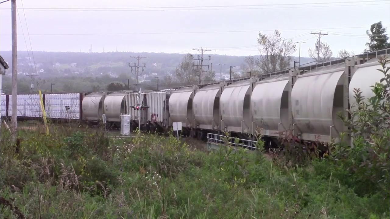(HD) CN 8802 CN 8877 (CN 403 West) Rimouski Qc ( Mont-Joli SUB M.P 124.62 ) - YouTube
