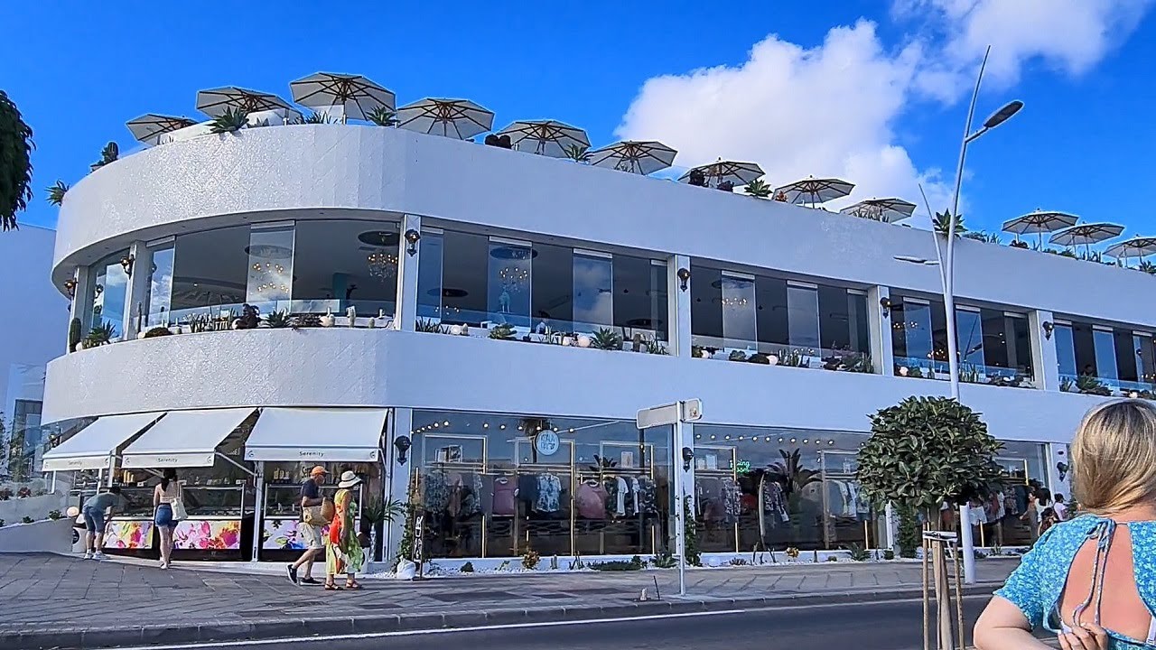 Serenity Restaurant Chill Out and Jacuzzi Bar - Puerto del Carmen ...