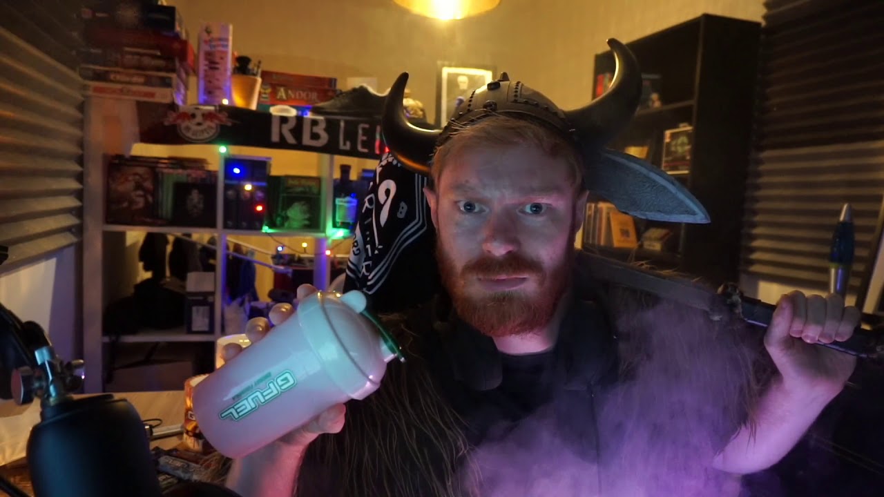 Streamer Does A Professional Photo Shoot Live On Stream - YouTube