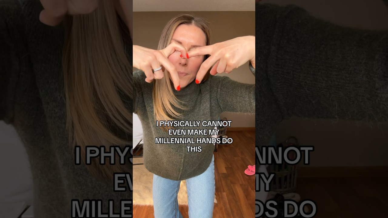 My millennial hands physically won’t do the gen z heart okay!? 🫶 - YouTube