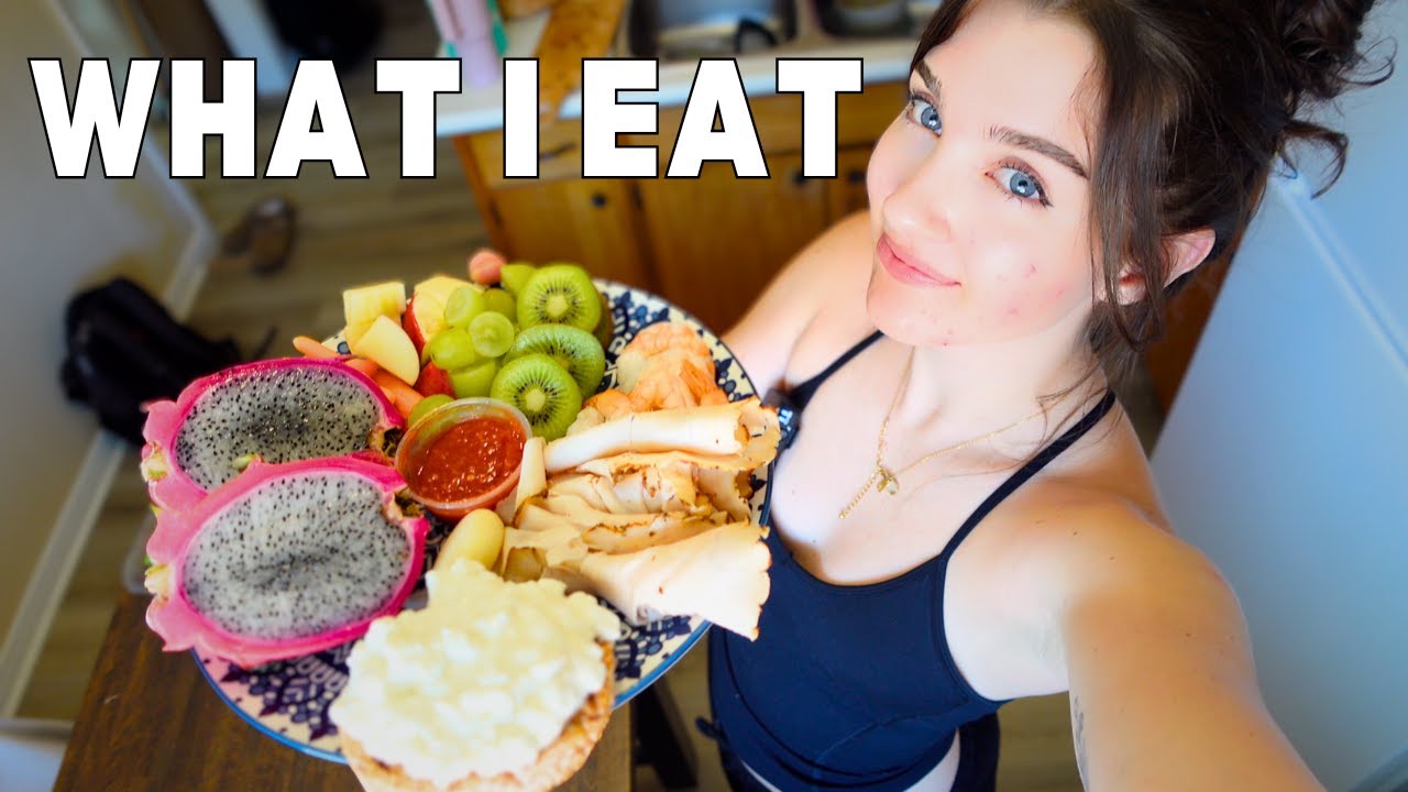 WHAT I EAT IN A DAY to feel AMAZING. - YouTube