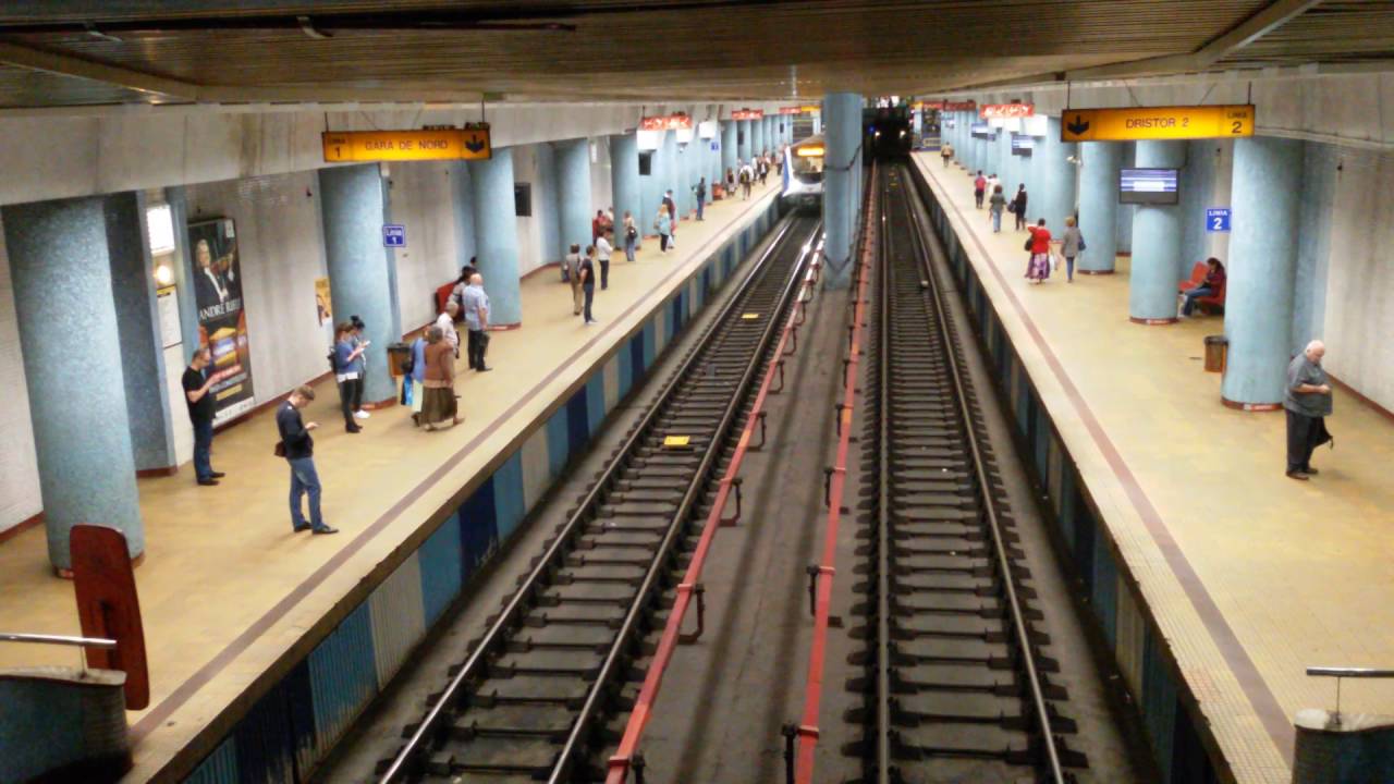 Trenul de Metrou CAF 1324-2324 Casimcea în Probe pe M1 la statia Obor ...