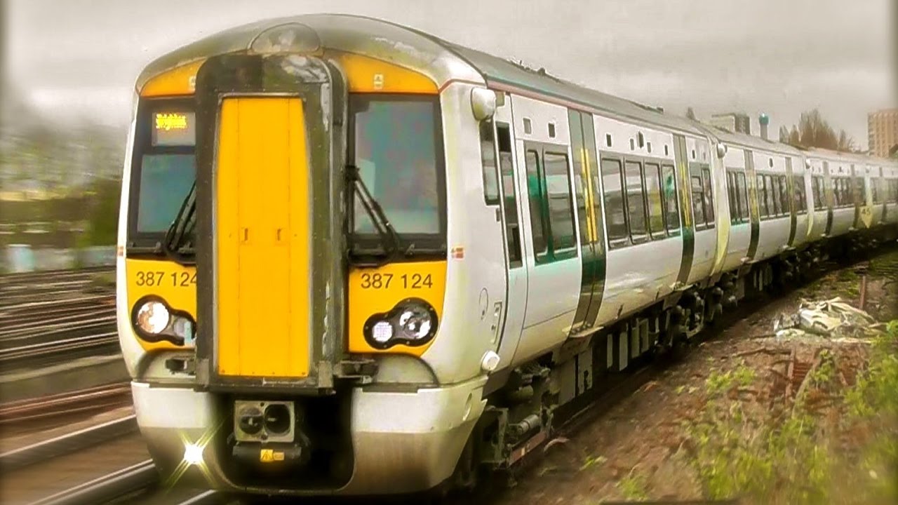 Ex Thameslink 387124 On Hire To GX + 387224 Pass Clapham Junction For ...