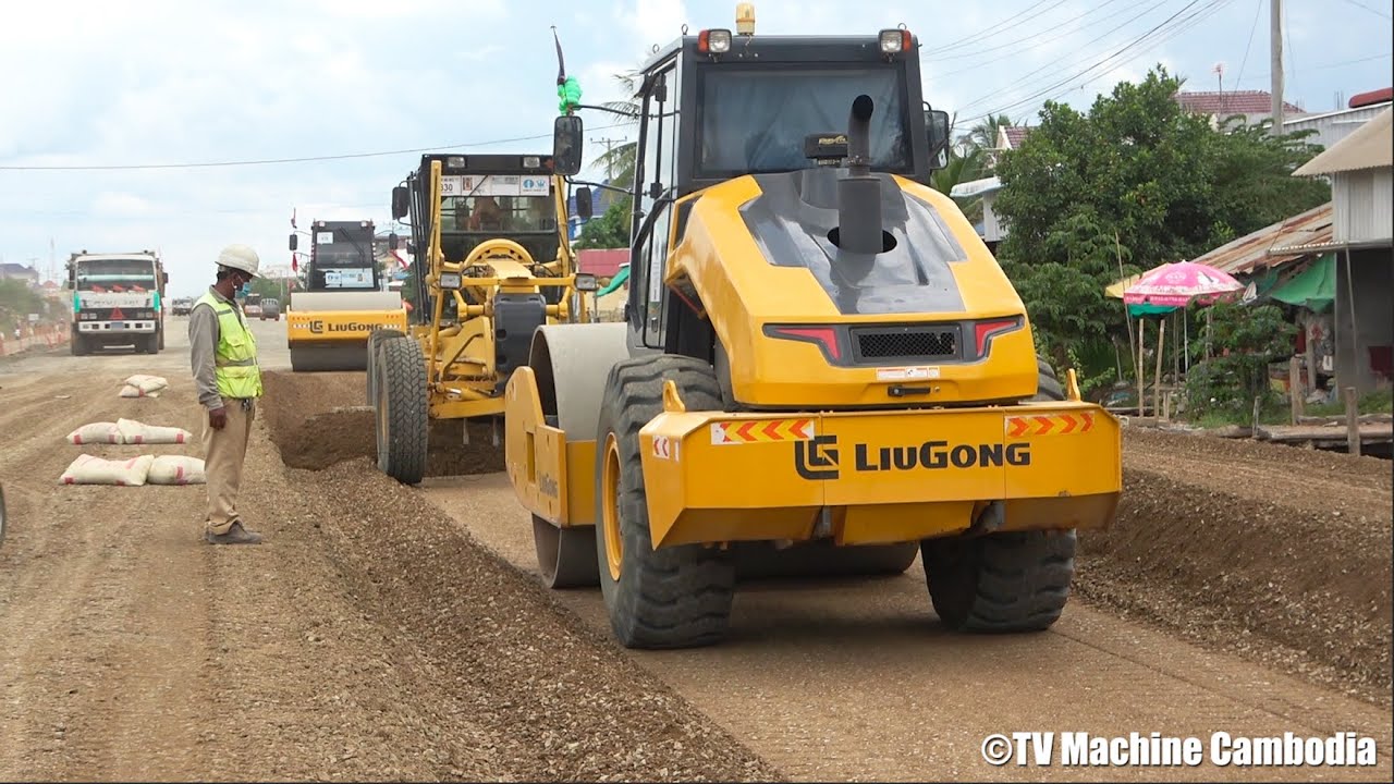 Motor grader big road grading skilled operator building a road ...