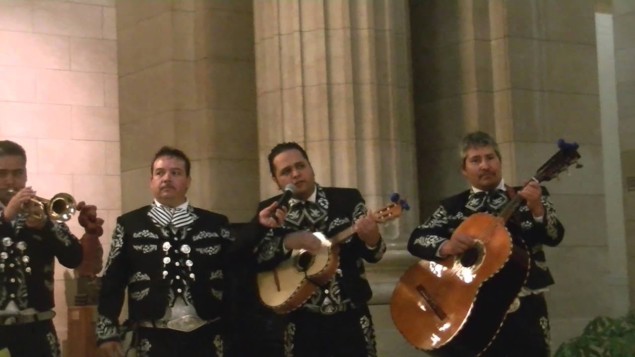 Santa Cecilia Mariachi Band Mexican Folk Song - YouTube