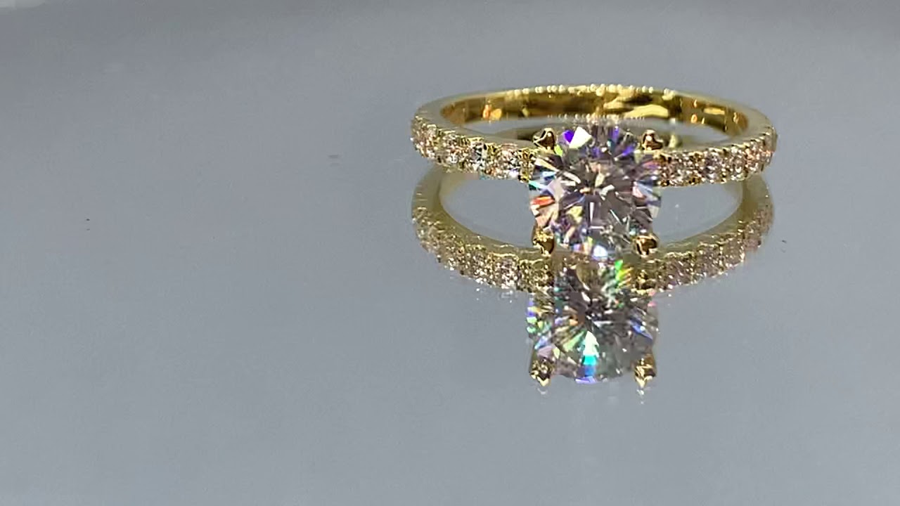 STRASS DIAMONDS SD-1233!! Set with 0.80ct Round Brilliant Cut STRASS ...