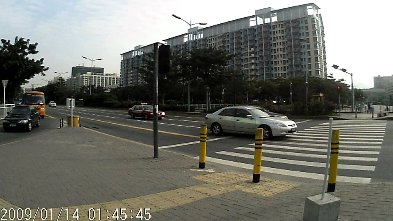 HD 140 Degrees View Angle Car DVR with 270 Degree Rolling Display Panel ...