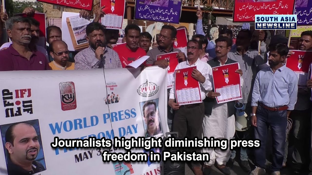 Journalists highlight diminishing press freedom in Pakistan - YouTube