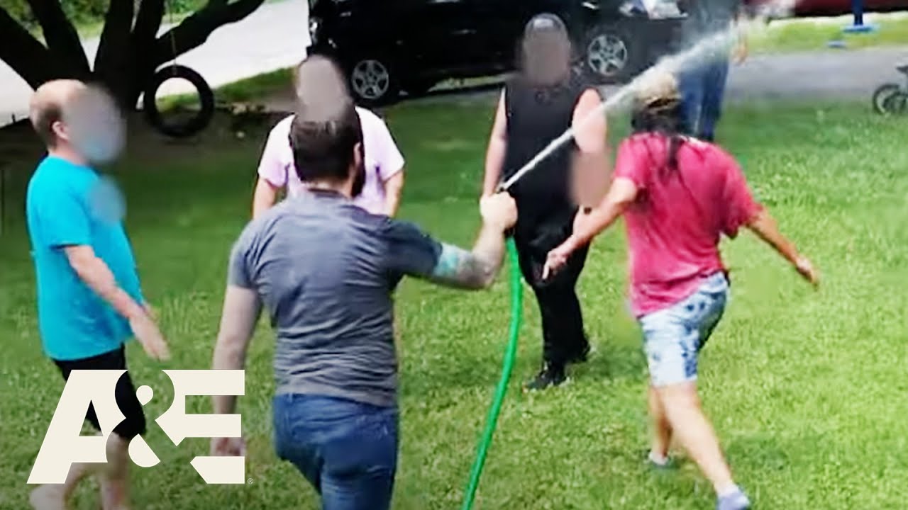 Homeowner Defends His Yard with a Garden Hose | Neighborhood Wars | A&E ...