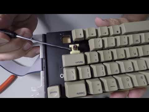 Apple IIe Keyboard Switch Cleaning & Repair - YouTube