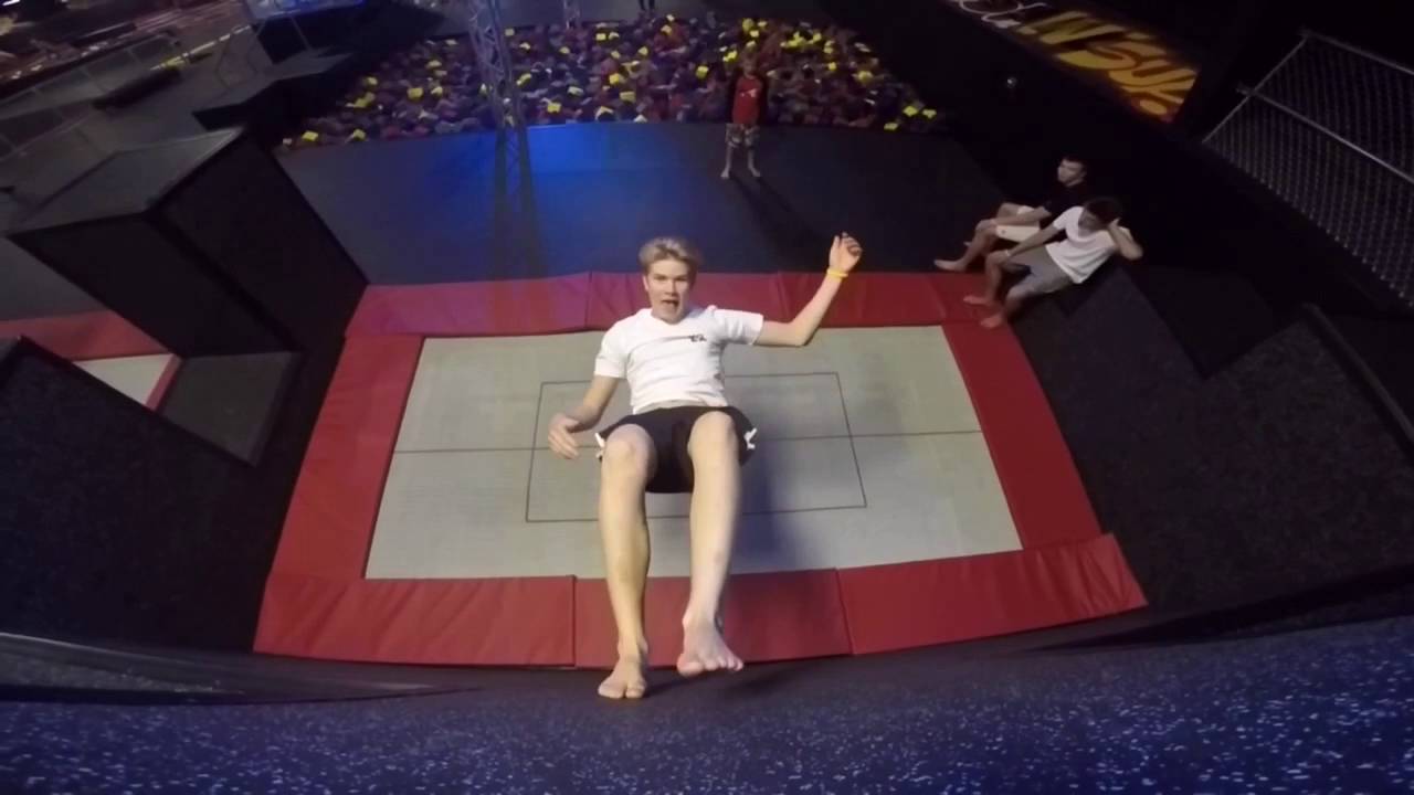 Boom Shaka Trampoline Park // Olympia, Washington - YouTube