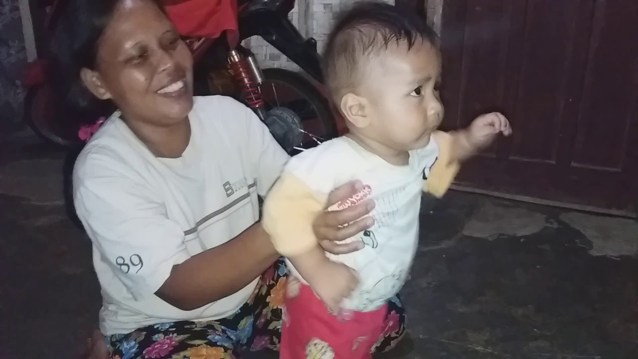 KELUCUAN BABY GIBRAN, MALAM- MALAM JOGET - YouTube