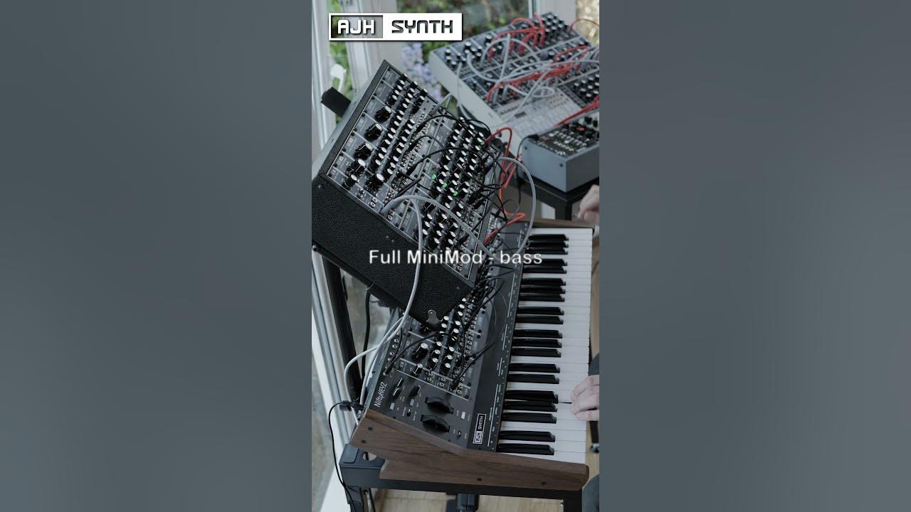MiniMod Keyz - NiftyKeyz Keyboard Split & 2 Synth Voices 'Budget Horror Flick' #shorts - YouTube