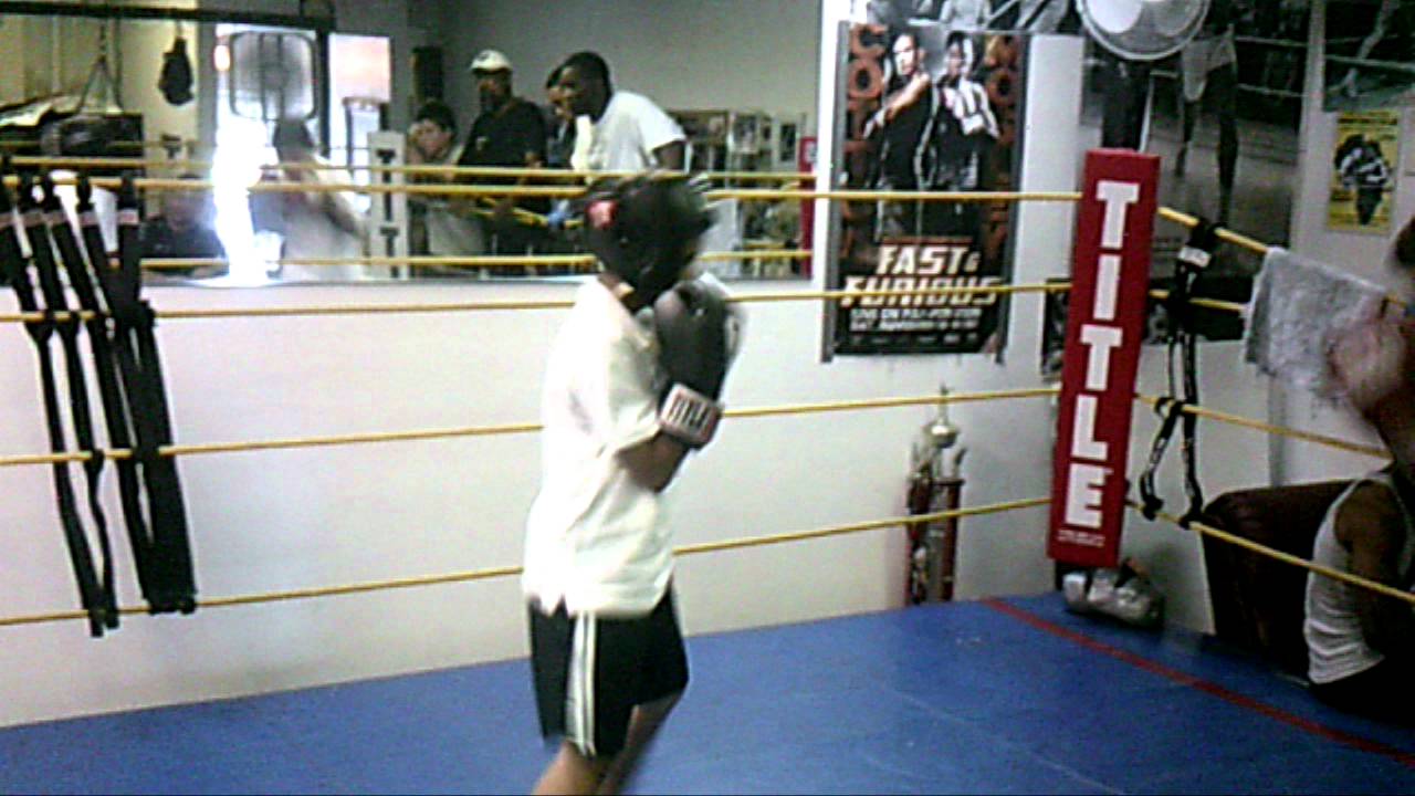 MacTown Boxing/C Garza 5.26.11 - YouTube